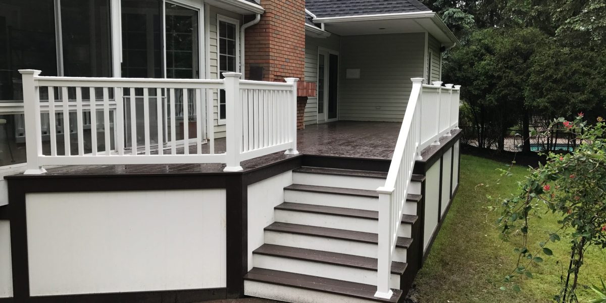 Composite Deck Builder: What It Takes to Build a Deck That Lasts